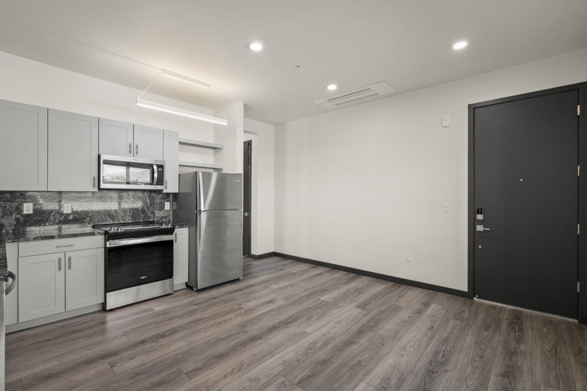 320 Grand Canyon - Luxury 1-Bedroom Apartments in Midtown Reno