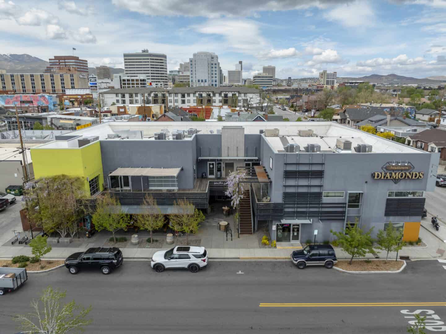 Live Near Midtown Reno | 320 Grand Canyon Apartments